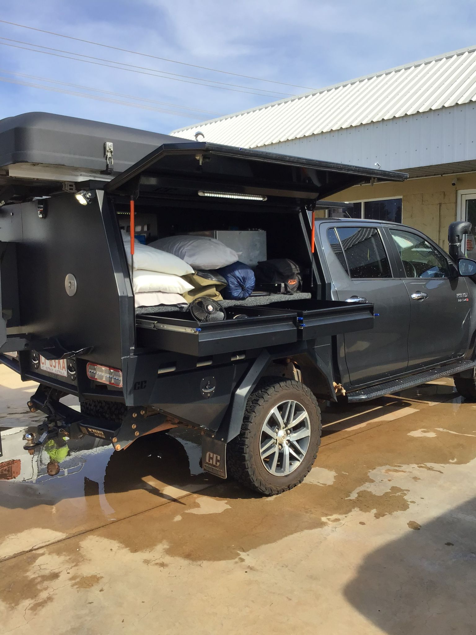 4WD ute with canopy from Darwin hire in Darwin